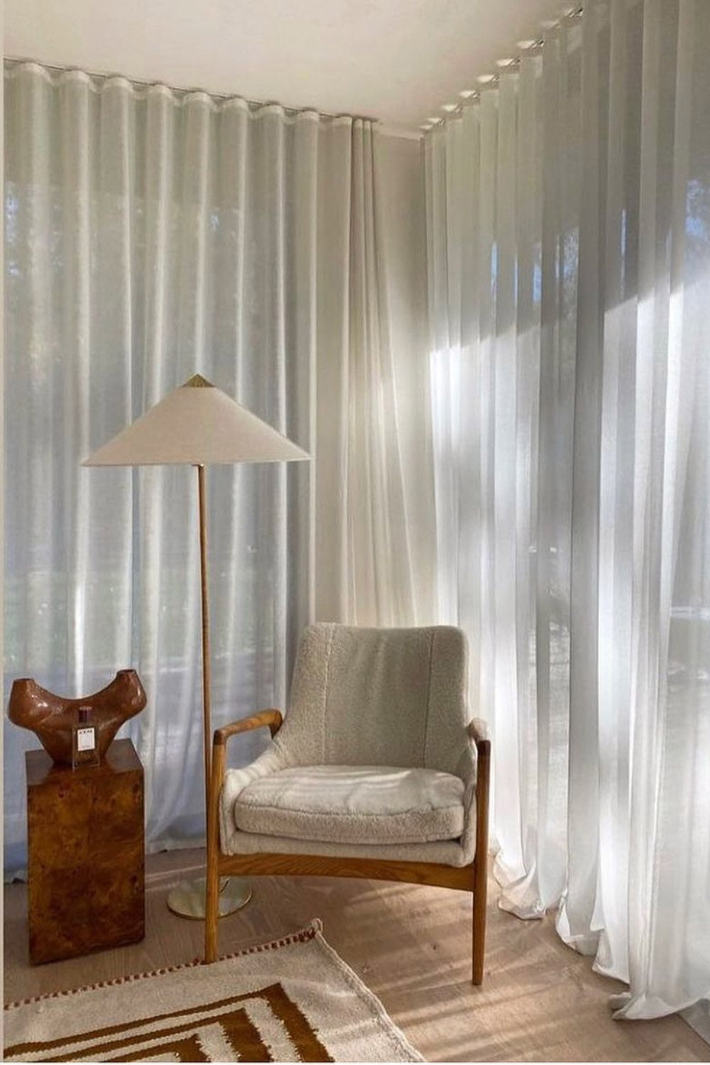 9602 Floor Lamp – SamuLighting